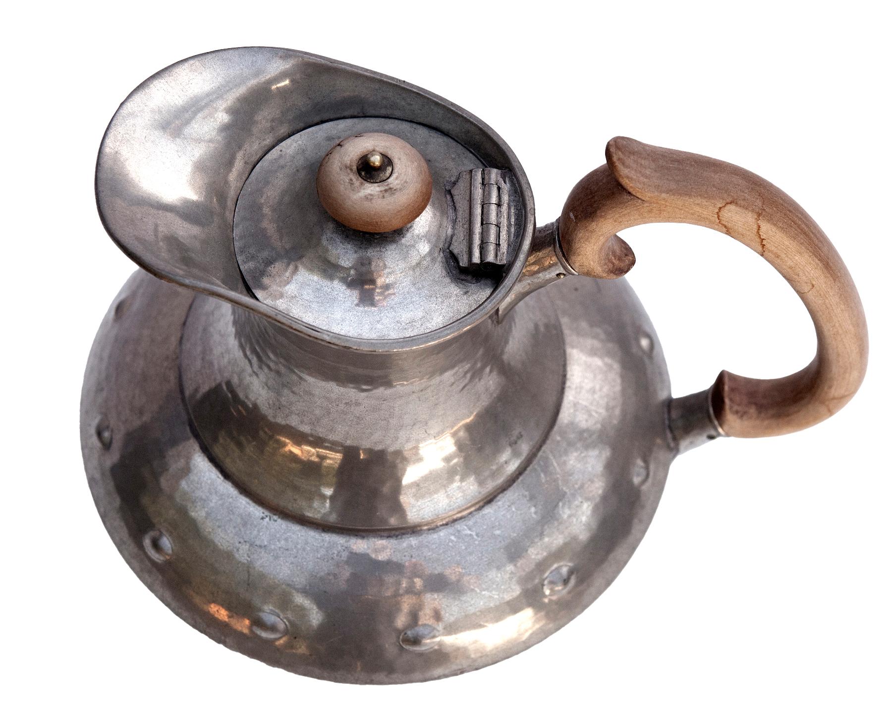 English Hammered Pewter Jug with Blonde Handle For Sale at 1stDibs