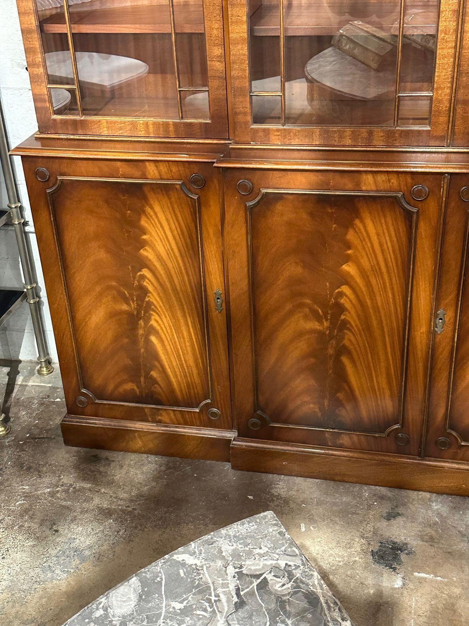 English Mahogany Breakfront Bookcase at 1stDibs