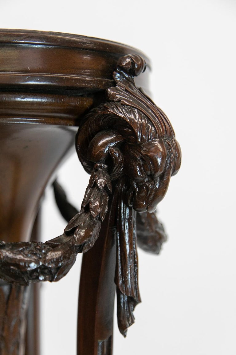 English Mahogany Carved Fern Stand For Sale at 1stDibs