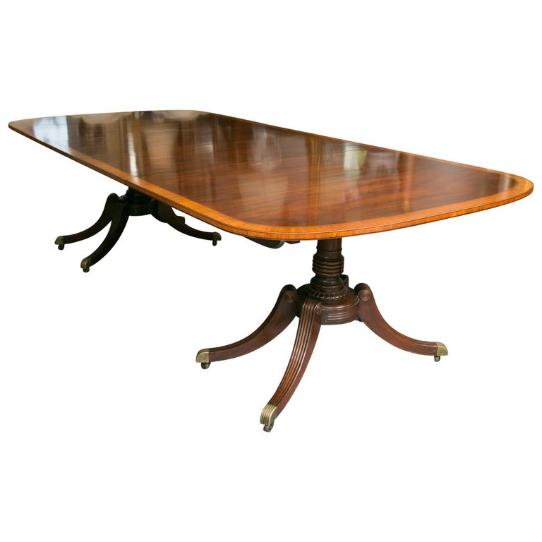 English Mahogany Dining Table with Inlay Banding at 1stDibs