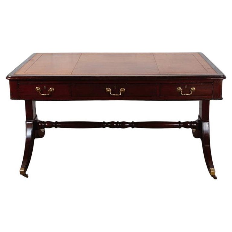 English Mahogany and Leather Writing Desk For Sale at 1stDibs