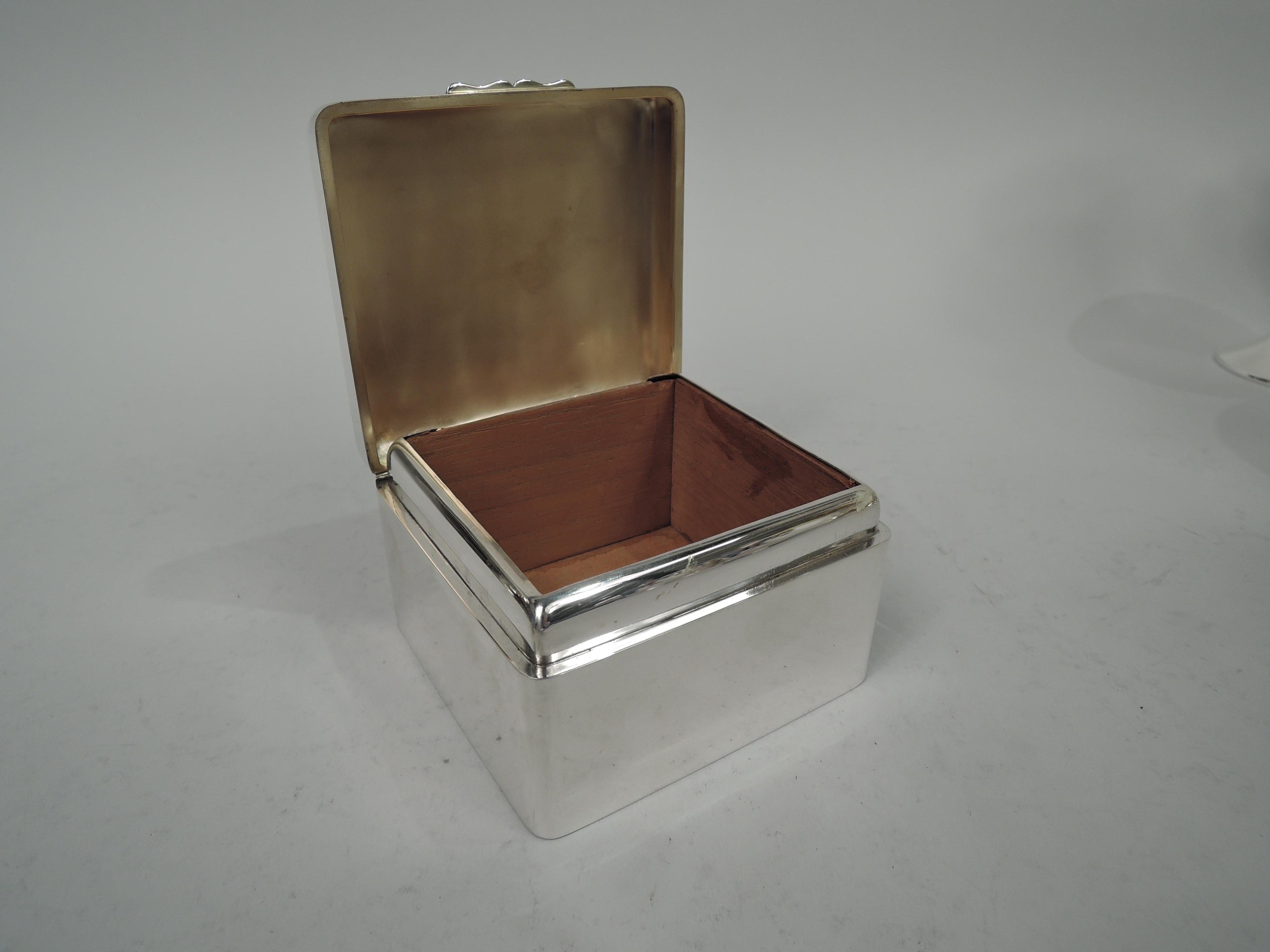English Modern Sterling Silver Box, 1922 For Sale at 1stDibs