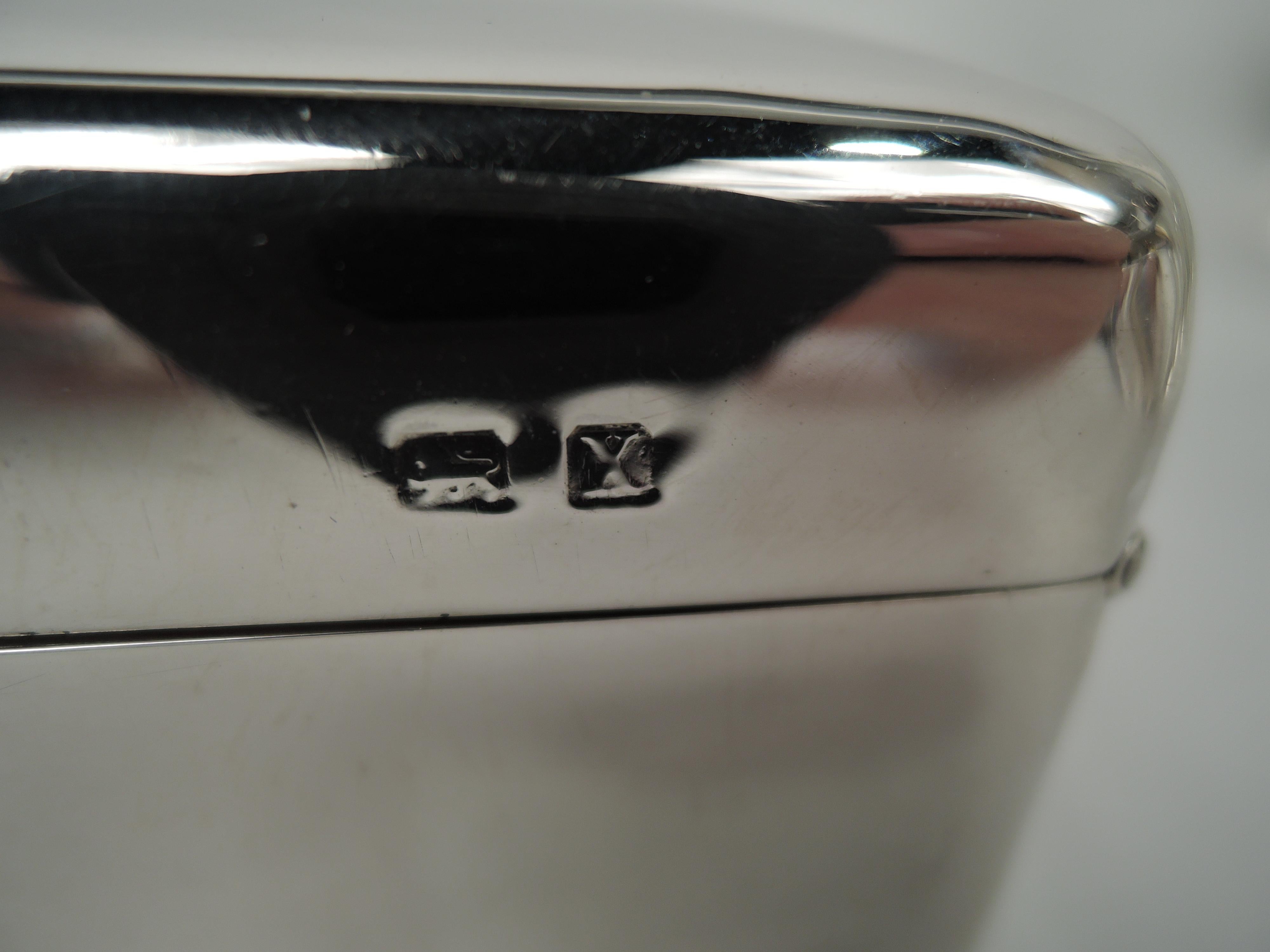 English Modern Sterling Silver Box, 1922 For Sale at 1stDibs