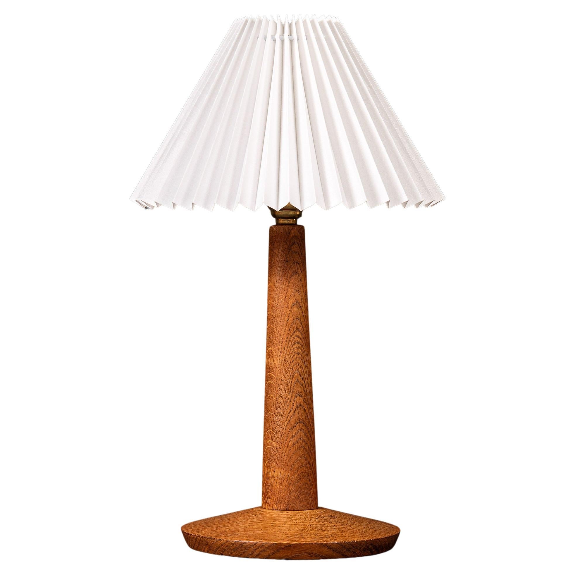 British Table Lamps - 1,088 For Sale at 1stDibs | british lamp, english ...