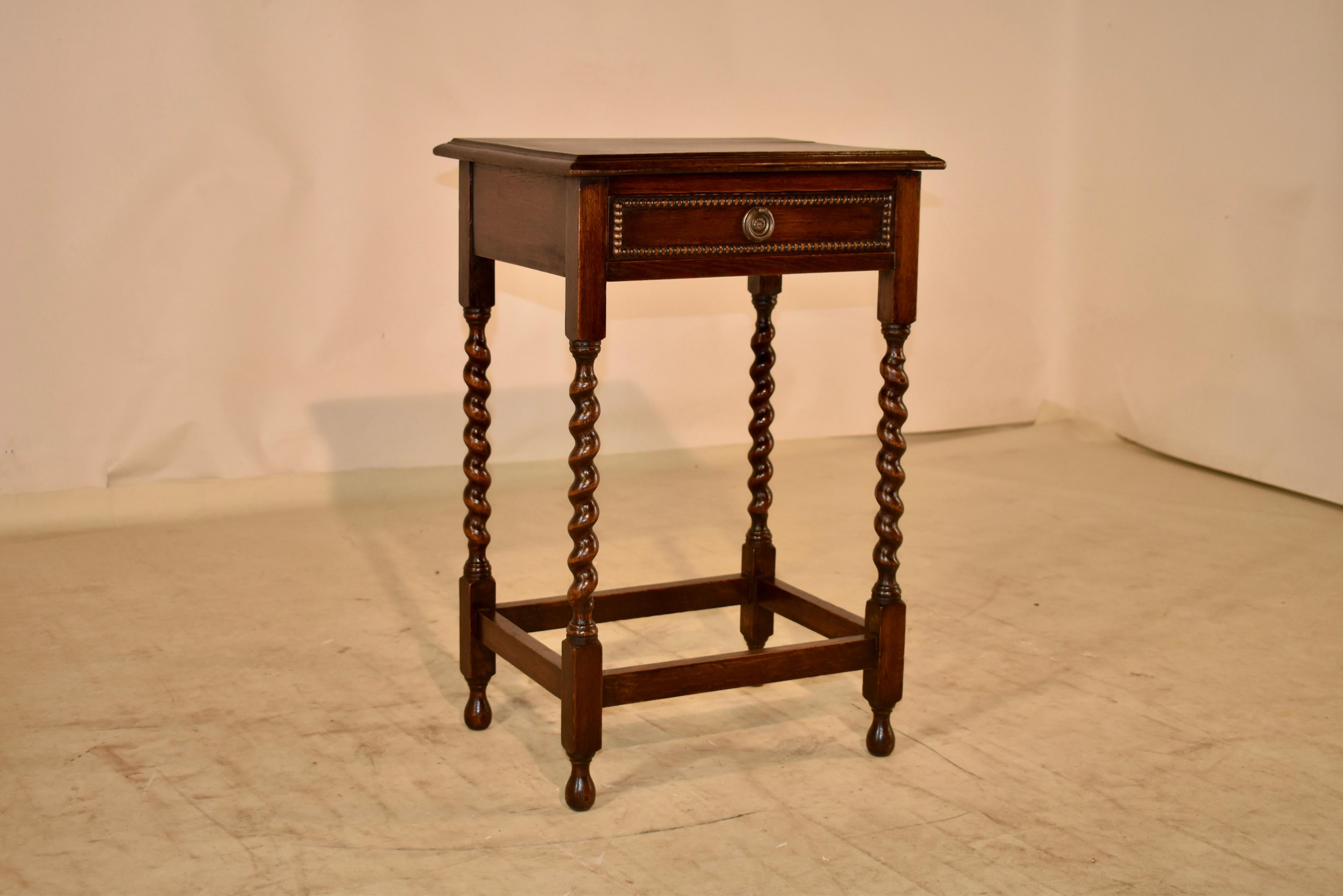 English Oak Side Table, c. 1900 For Sale at 1stDibs