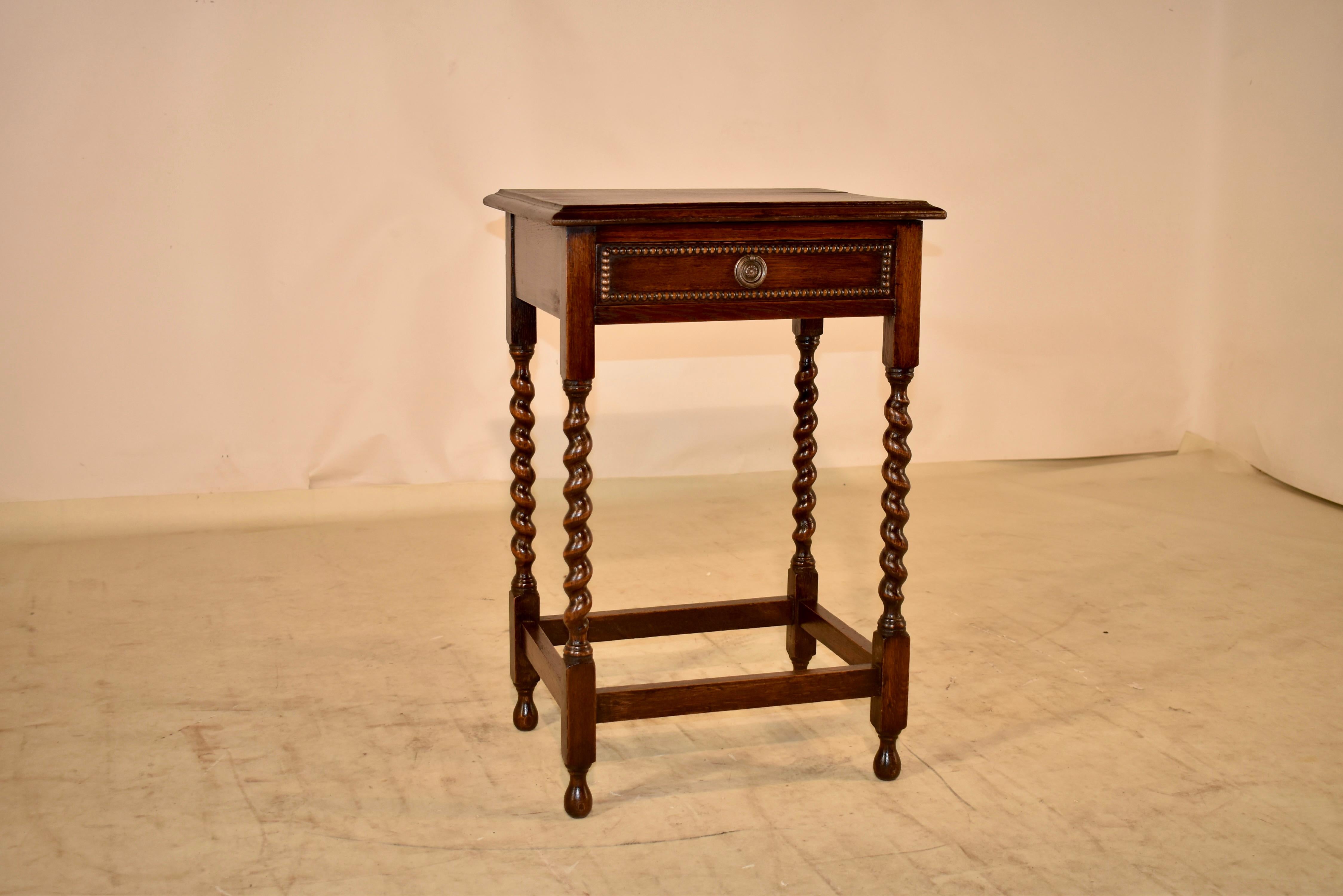 English Oak Side Table, c. 1900 For Sale at 1stDibs