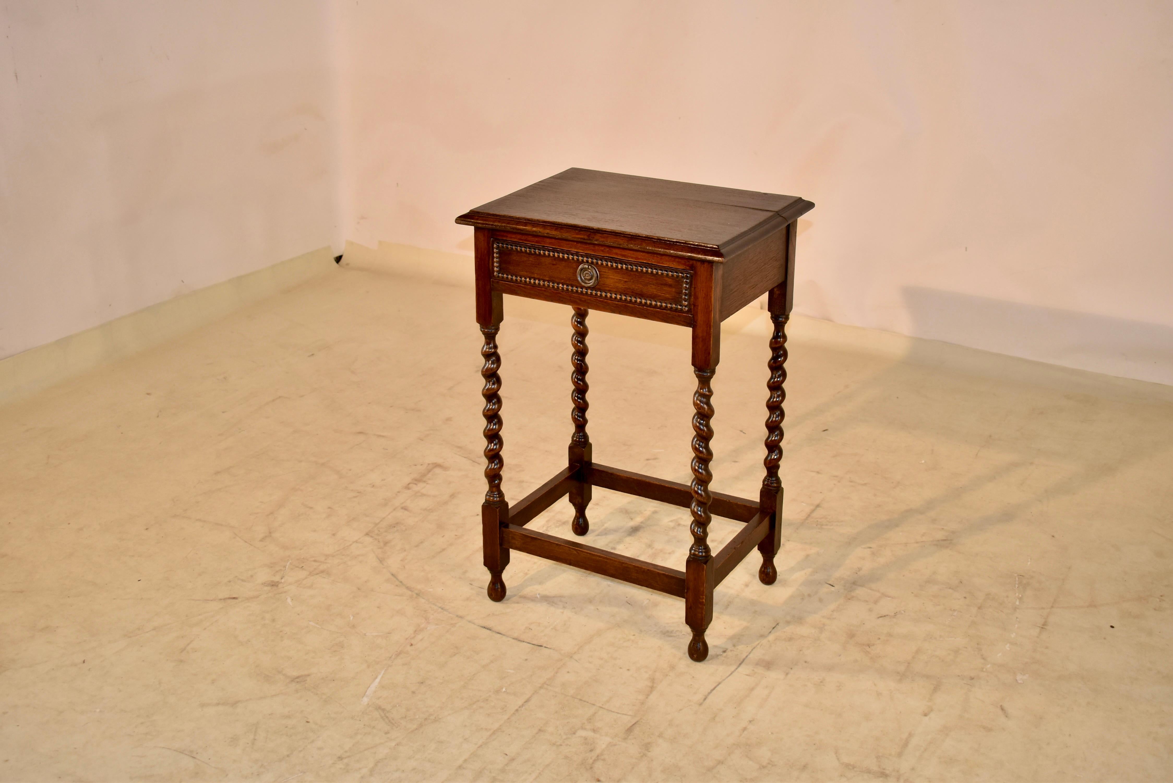 English Oak Side Table, c. 1900 For Sale at 1stDibs