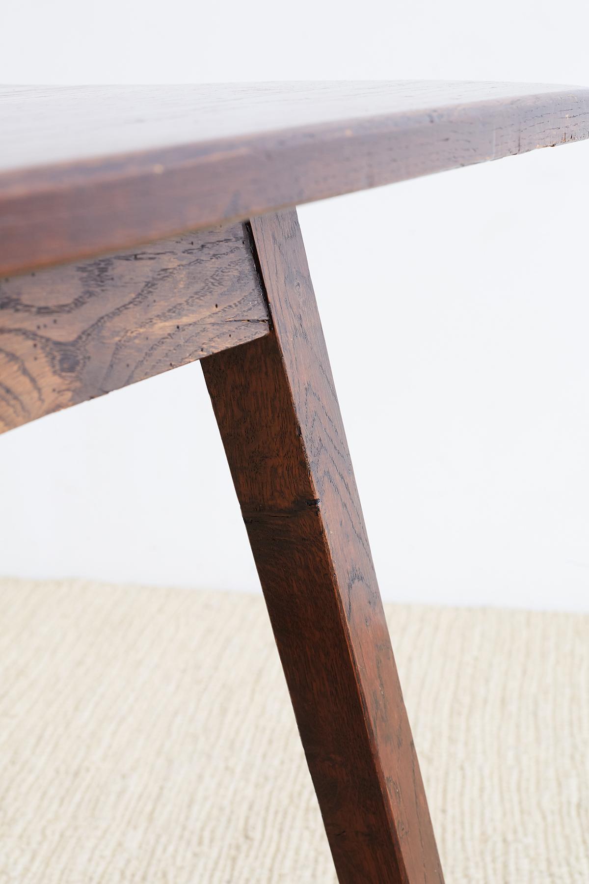 English Oak Tavern or Pub Table at 1stDibs | le tambour tavern