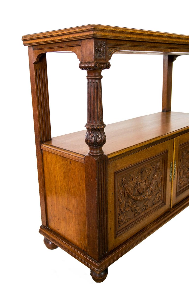 English Oak Two Tiered Buffet For Sale at 1stDibs