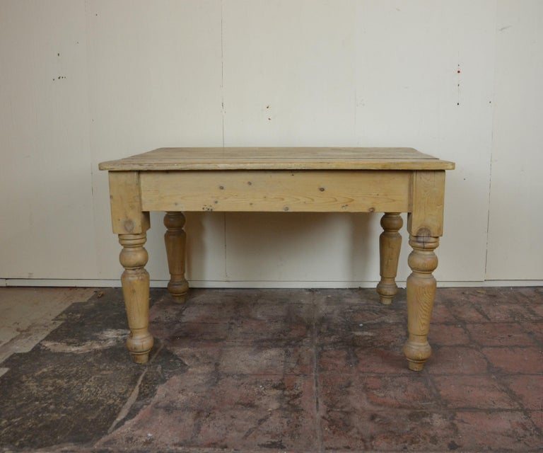 English Pine Kitchen Table, 1850s For Sale at 1stDibs