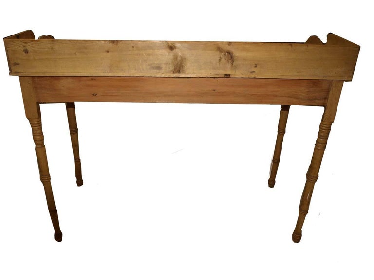 English Pine Serving Table at 1stDibs
