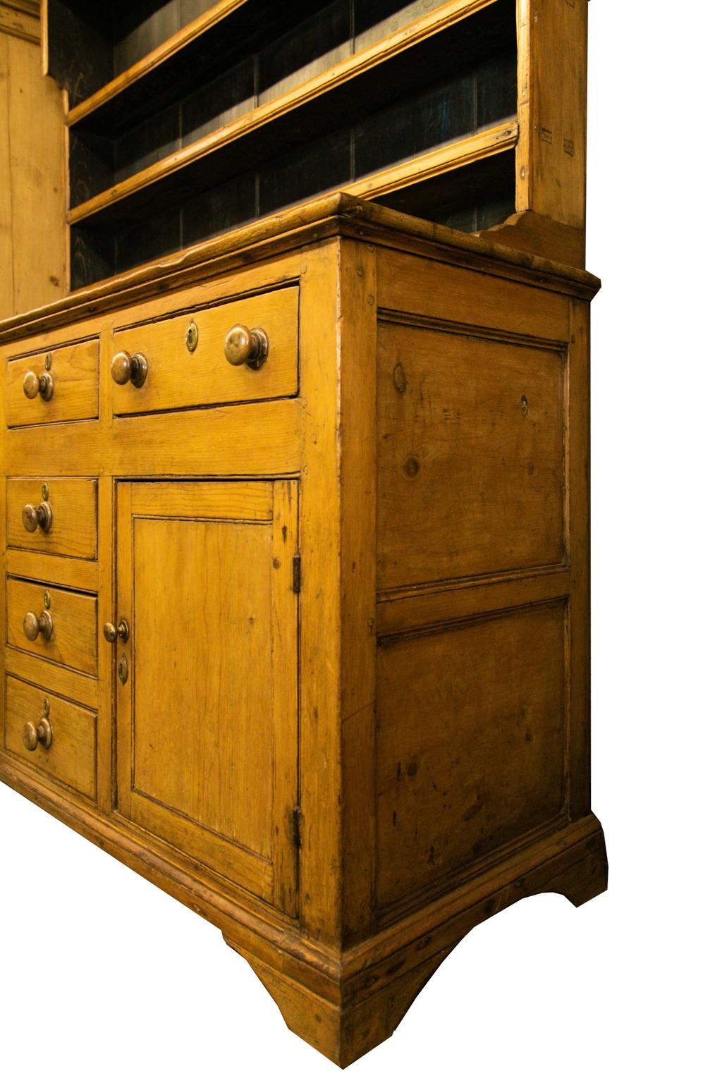 English Pine Welsh Dresser For Sale at 1stDibs | welsh cupboard, how to ...
