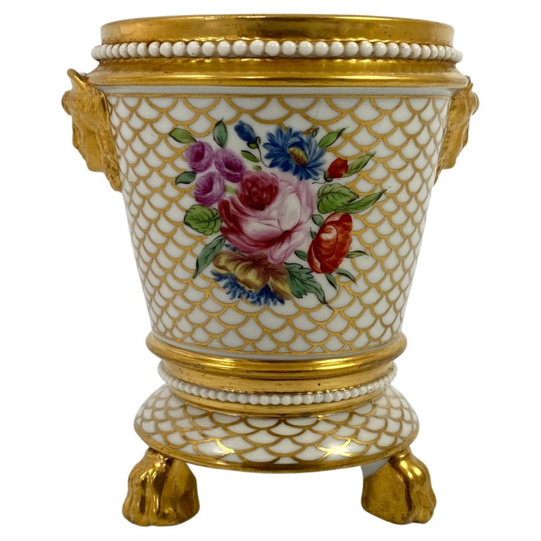 English Porcelain Cache Pot and Cover, c. 1820 at 1stDibs