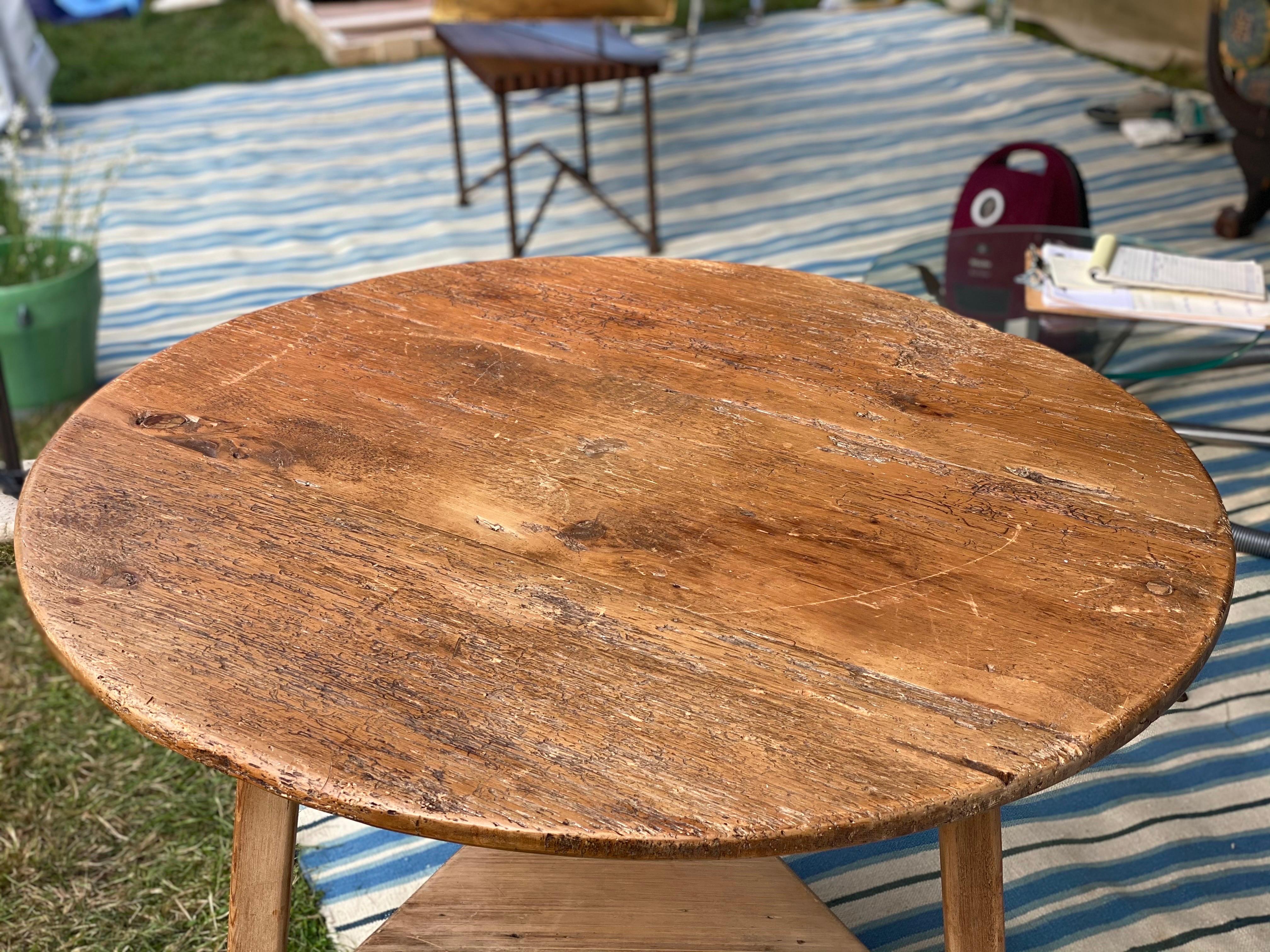 English Round Cricket Table For Sale at 1stDibs