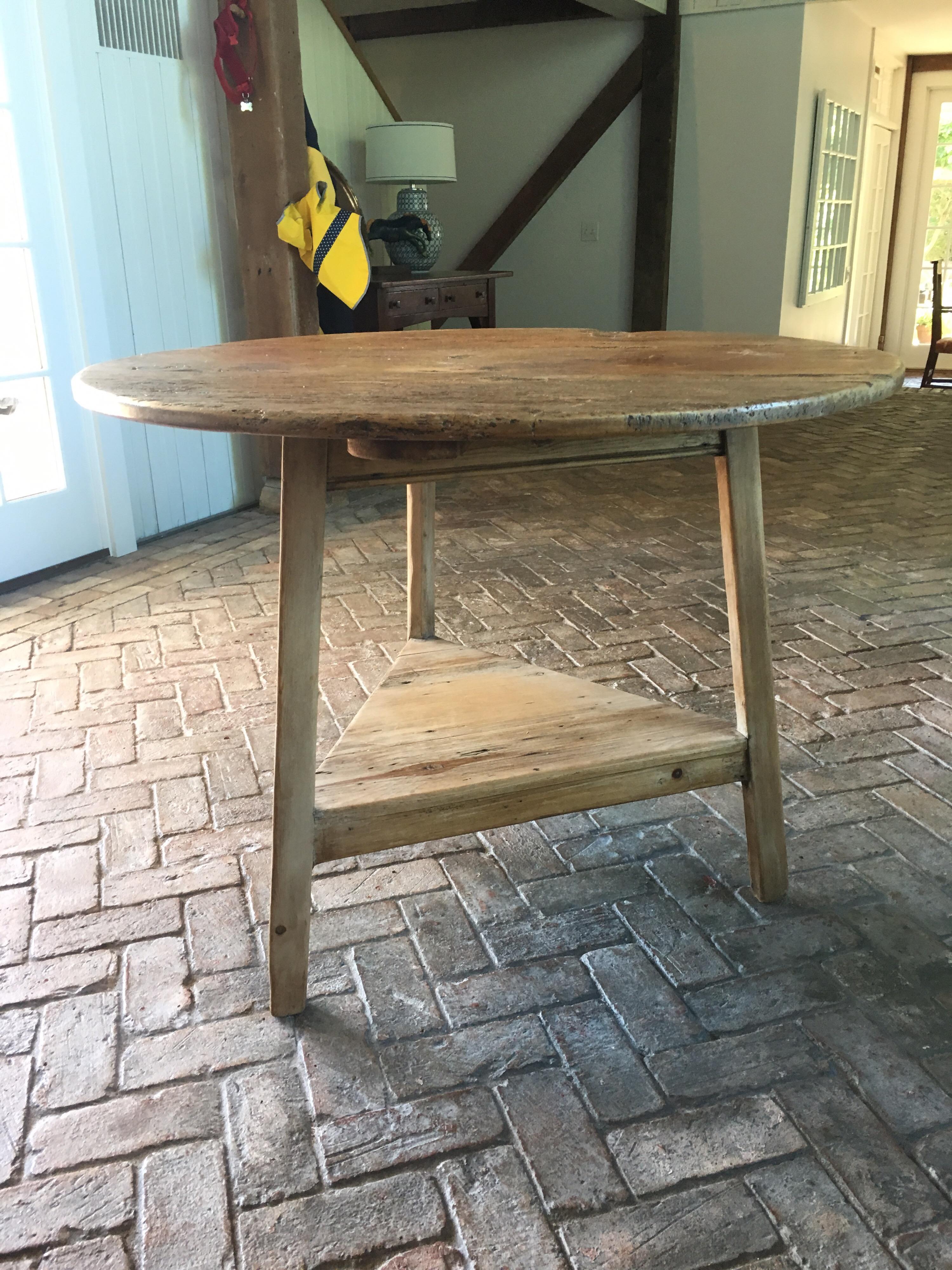 English Round Cricket Table For Sale at 1stDibs