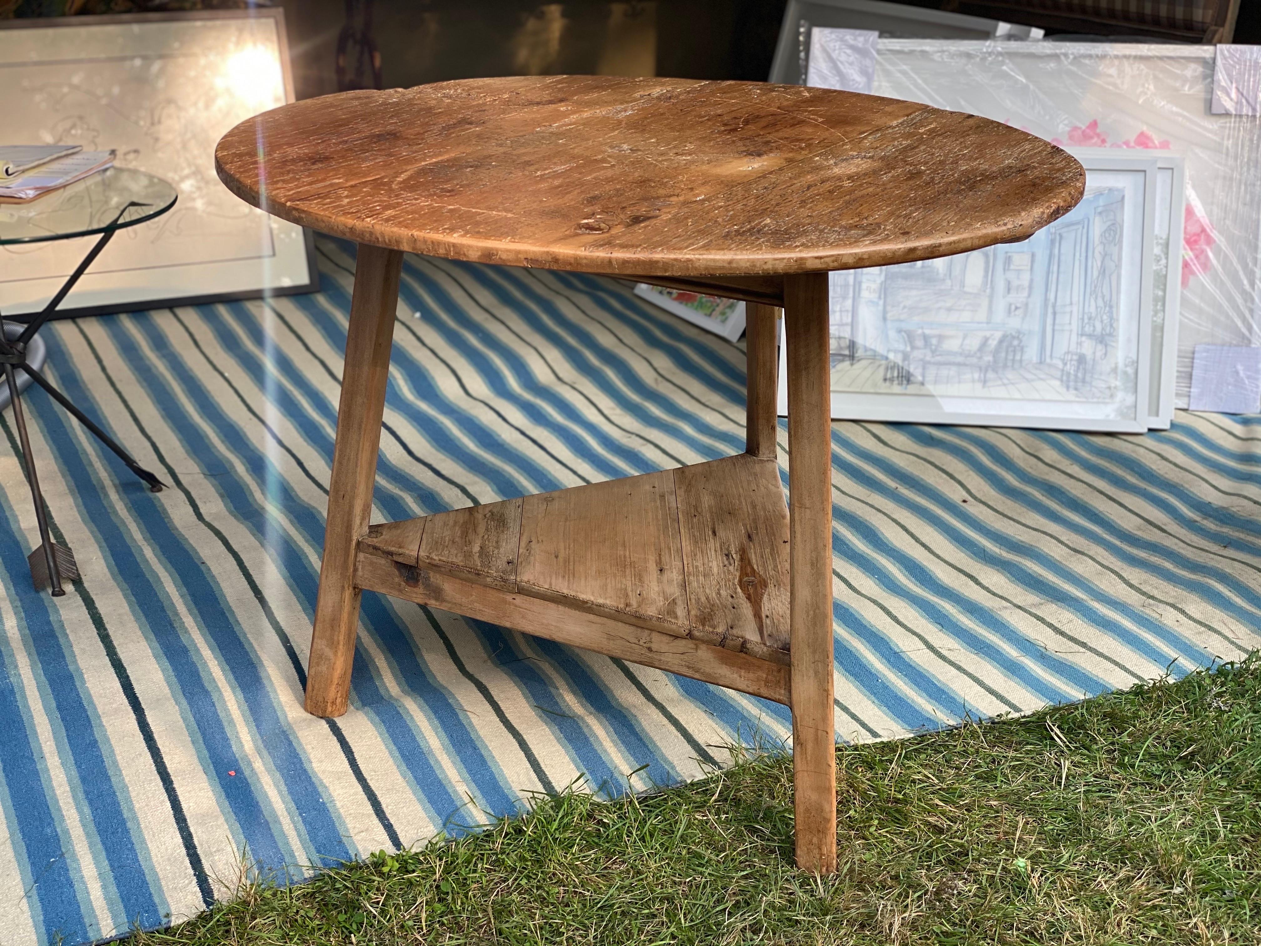 English Round Cricket Table For Sale at 1stDibs