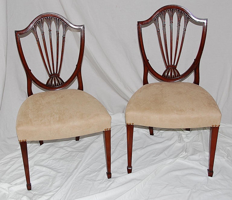 English Set of Four Georgian Hepplewhite Period Mahogany Shieldback ...