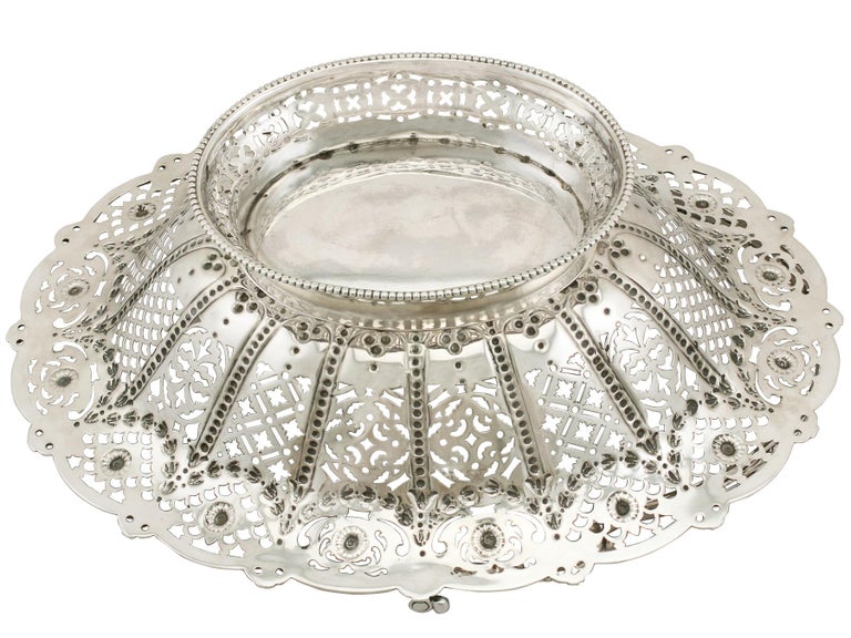 19th Century Antique Victorian English Silver Cake Basket For Sale at ...