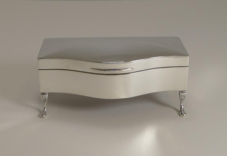 English Sterling Silver Jewelry or Ring Box, 1922 at 1stDibs
