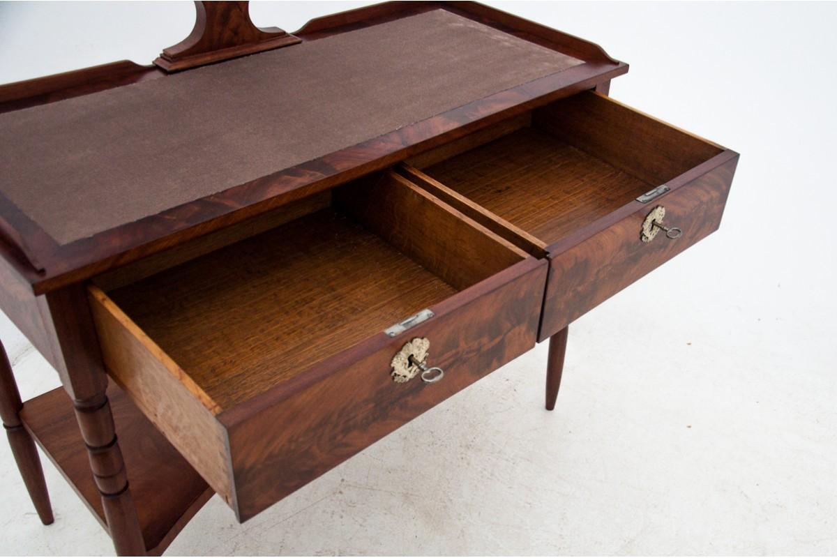 English-Style Vanity, circa 1920 For Sale at 1stDibs