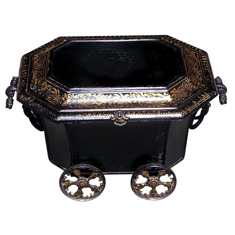 Anglais Tole Coal Hod En vente sur 1stDibs