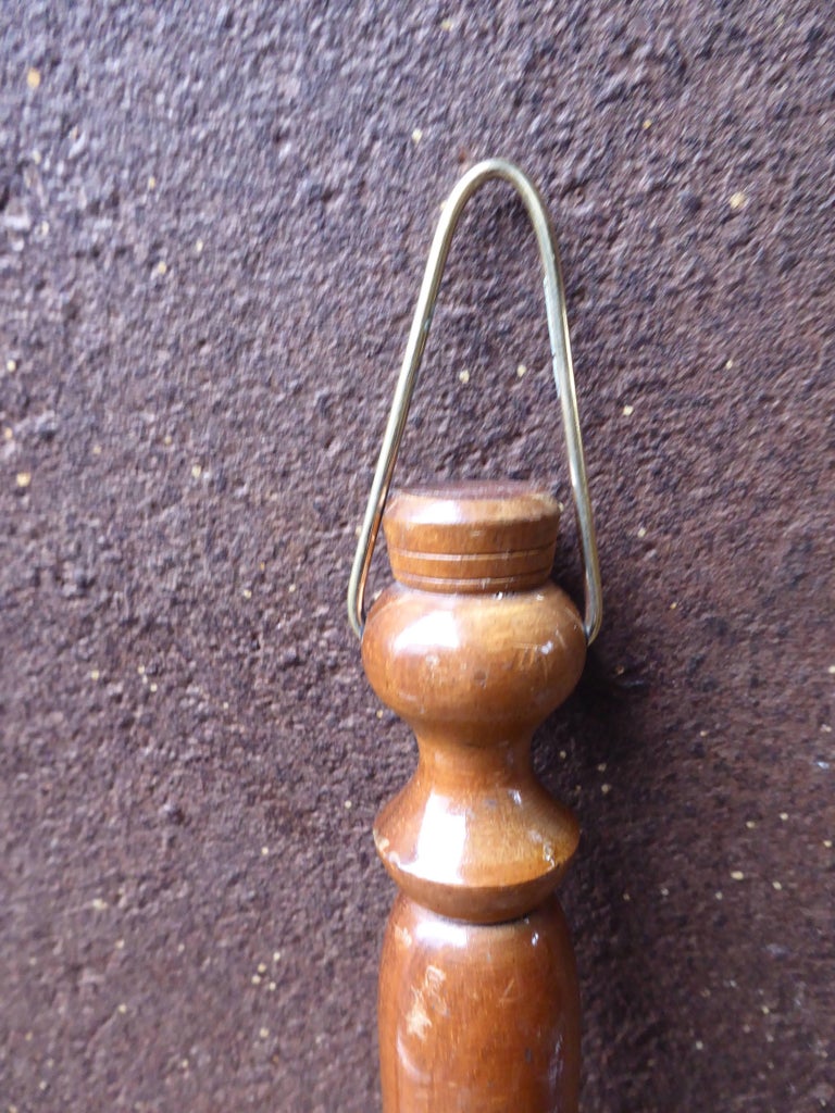 English Victorian Fireplace Shovel or Fire Shovel For Sale at 1stDibs