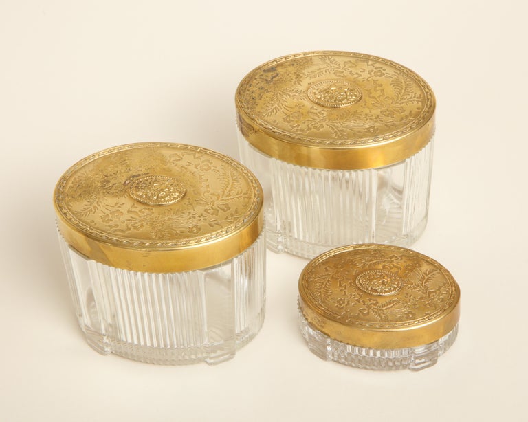 English Victorian Set of 3 Vanity Jars For Sale at 1stDibs
