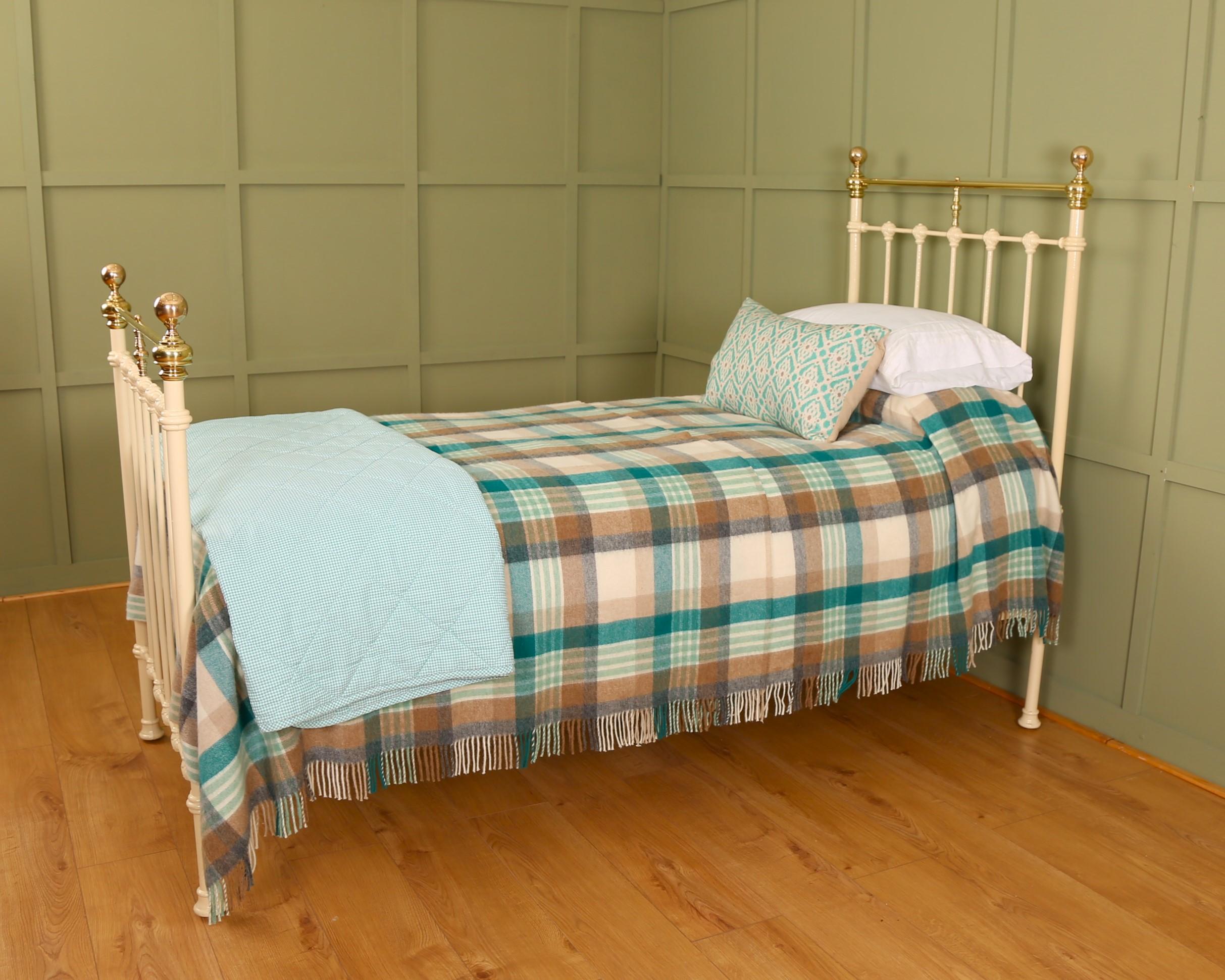 English Victorian Single (3') Bed For Sale at 1stDibs | how wide is a ...