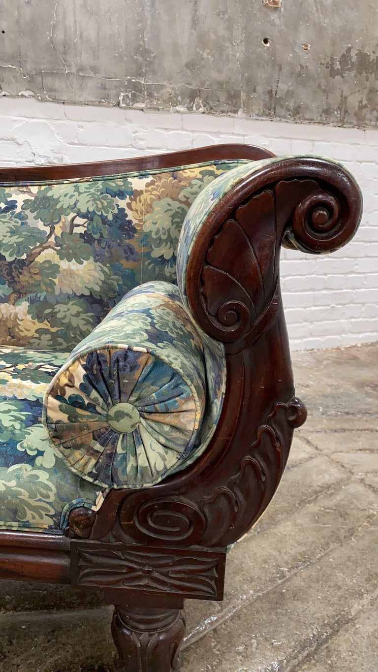 English William IV Carved Sofa, 19th Century For Sale at 1stDibs