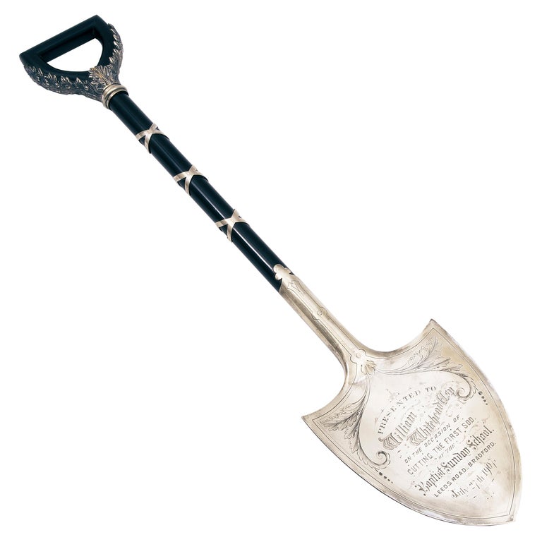Engraved Edwardian Presentation Silver Plate and Ebonised Spade, 1907 For Sale at 1stDibs