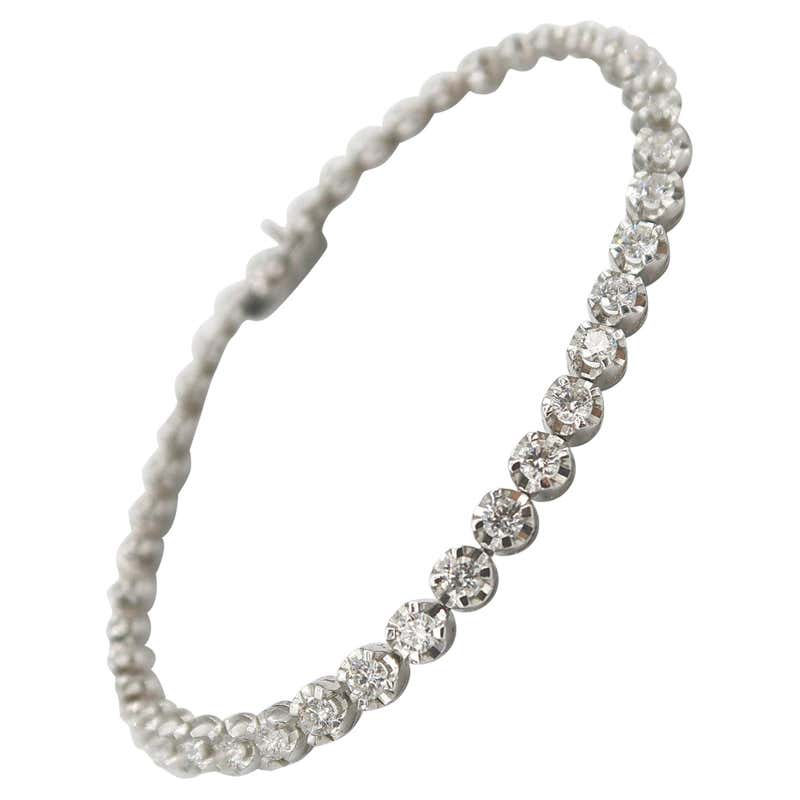 18 Karat White Gold Round And Baguette Diamond Tennis Bracelet At