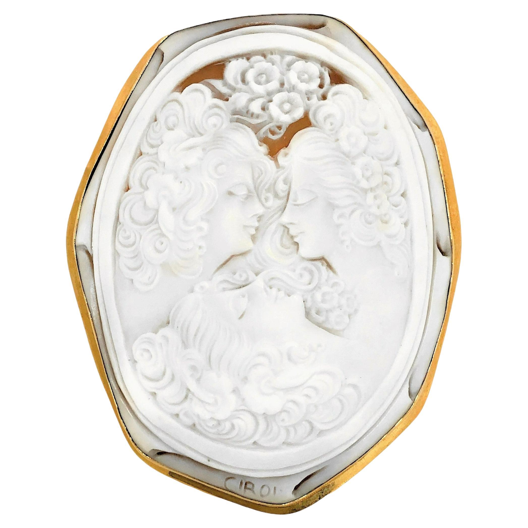 Les Trois Grâces:: camée sculpté:: 14 carats sur 1stDibs