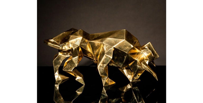 Enrique Cabrera - Toro De Oro (12" x 6" x 4") For Sale at 1stDibs