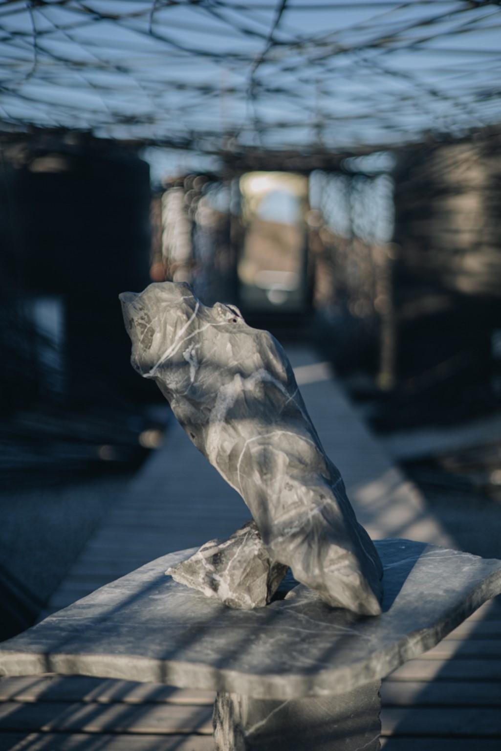 Eon Vase by Andres Monnier For Sale at 1stDibs