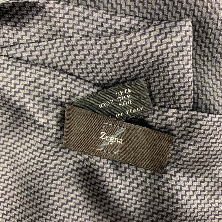 ERMENEGILDO ZEGNA Grey Black Zig-Zag Silk Satin Scarf For Sale at 1stDibs
