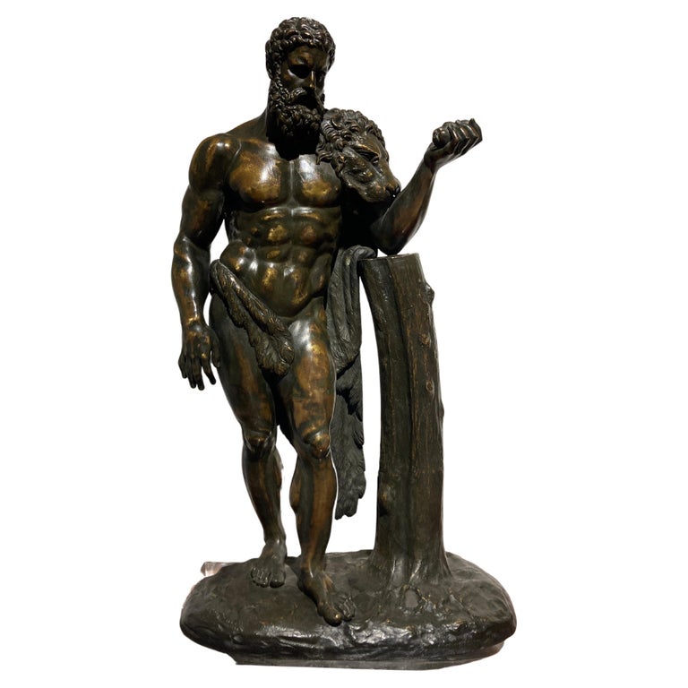 Escultura bronce Hércules con la piel del león For Sale at 1stDibs