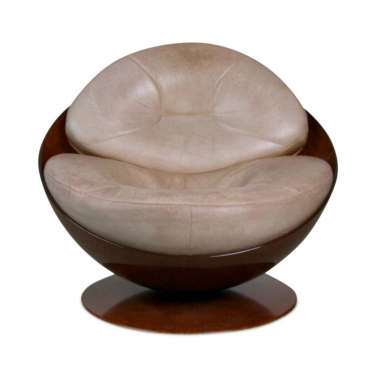 "Esfera" Resin Sphere Swivel Chair by Ricardo Fasanello, circa 1970 ...