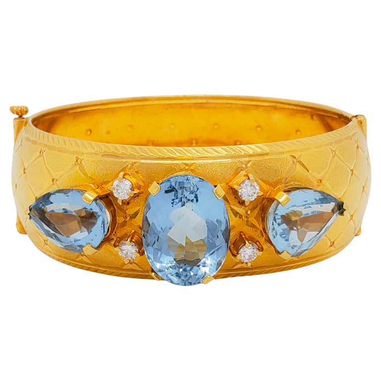 Estate Blue Topaz and Diamond Bangle in 18k Yellow Gold For Sale at 1stDibs