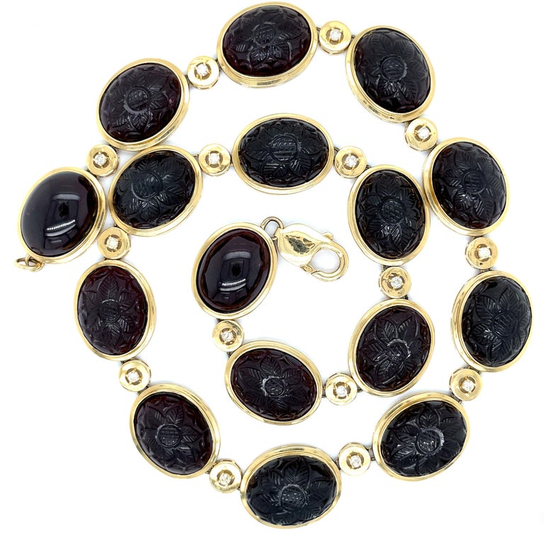 Rare Carved Garnet and 14K Yellow Gold Necklace For Sale at 1stDibs