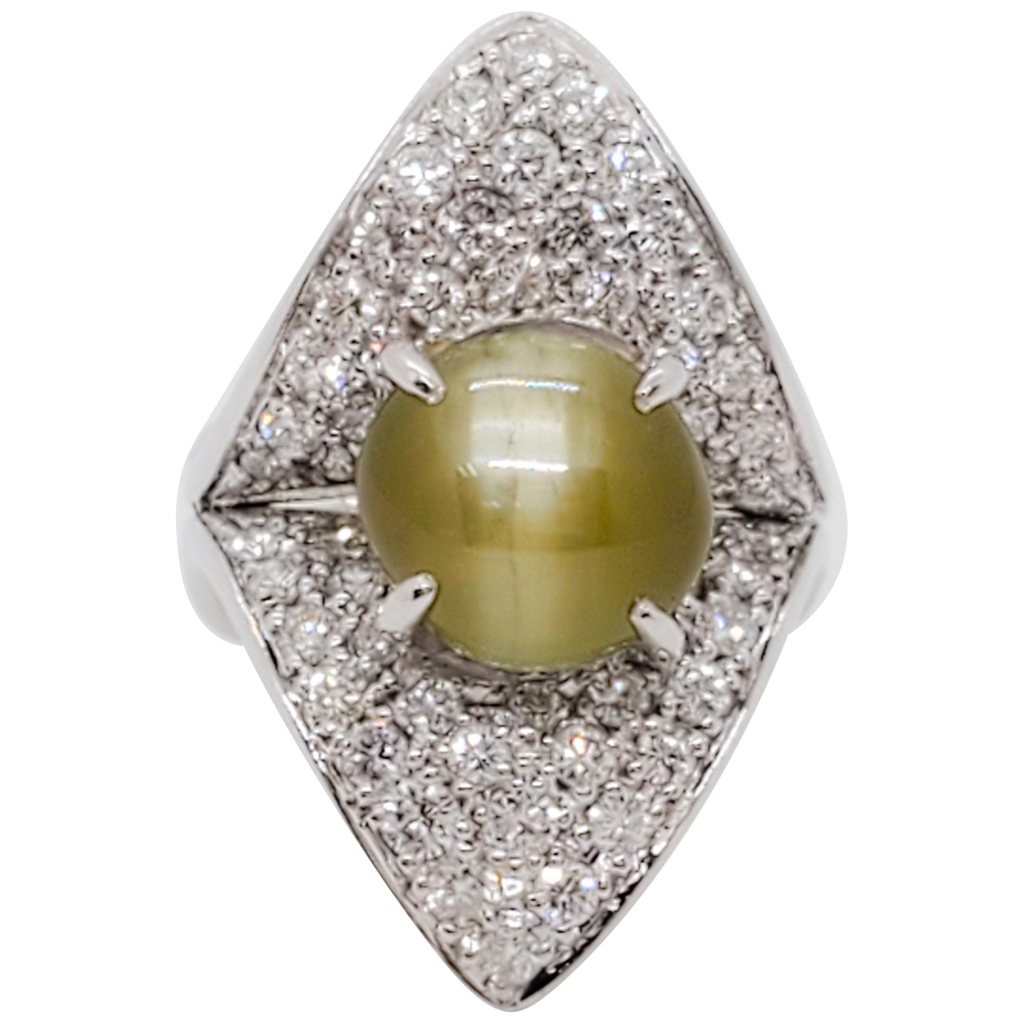 Mario Buccellati Cat's-Eye Moonstone and Diamond Ring at 1stDibs