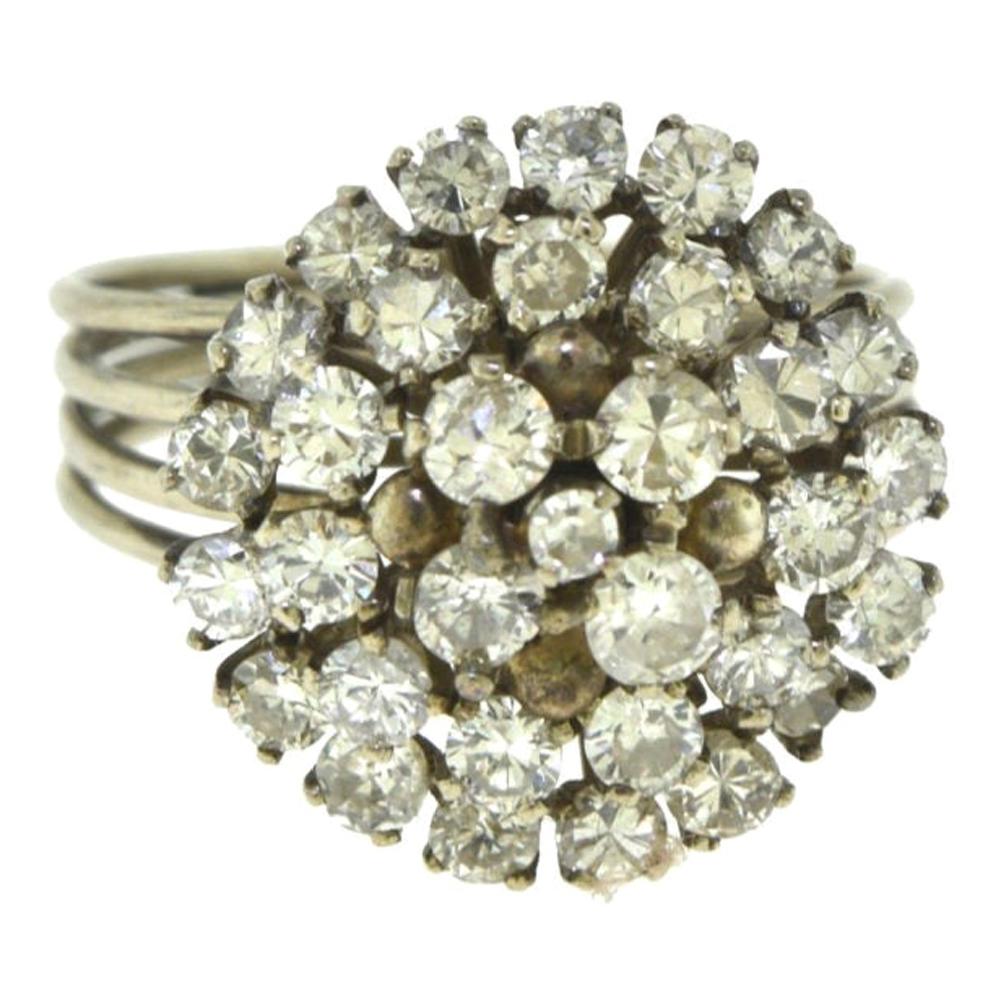 Large Diamond Cluster Rings - 32 For Sale on 1stDibs