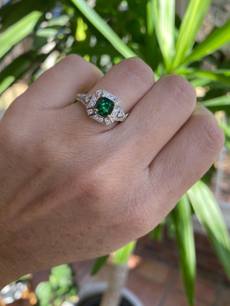 Estate Natural Green Tsavorite and Diamond Ring For Sale at 1stDibs