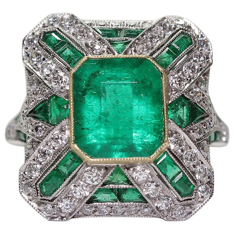 Estate Platinum Emerald and Diamond Ring at 1stDibs