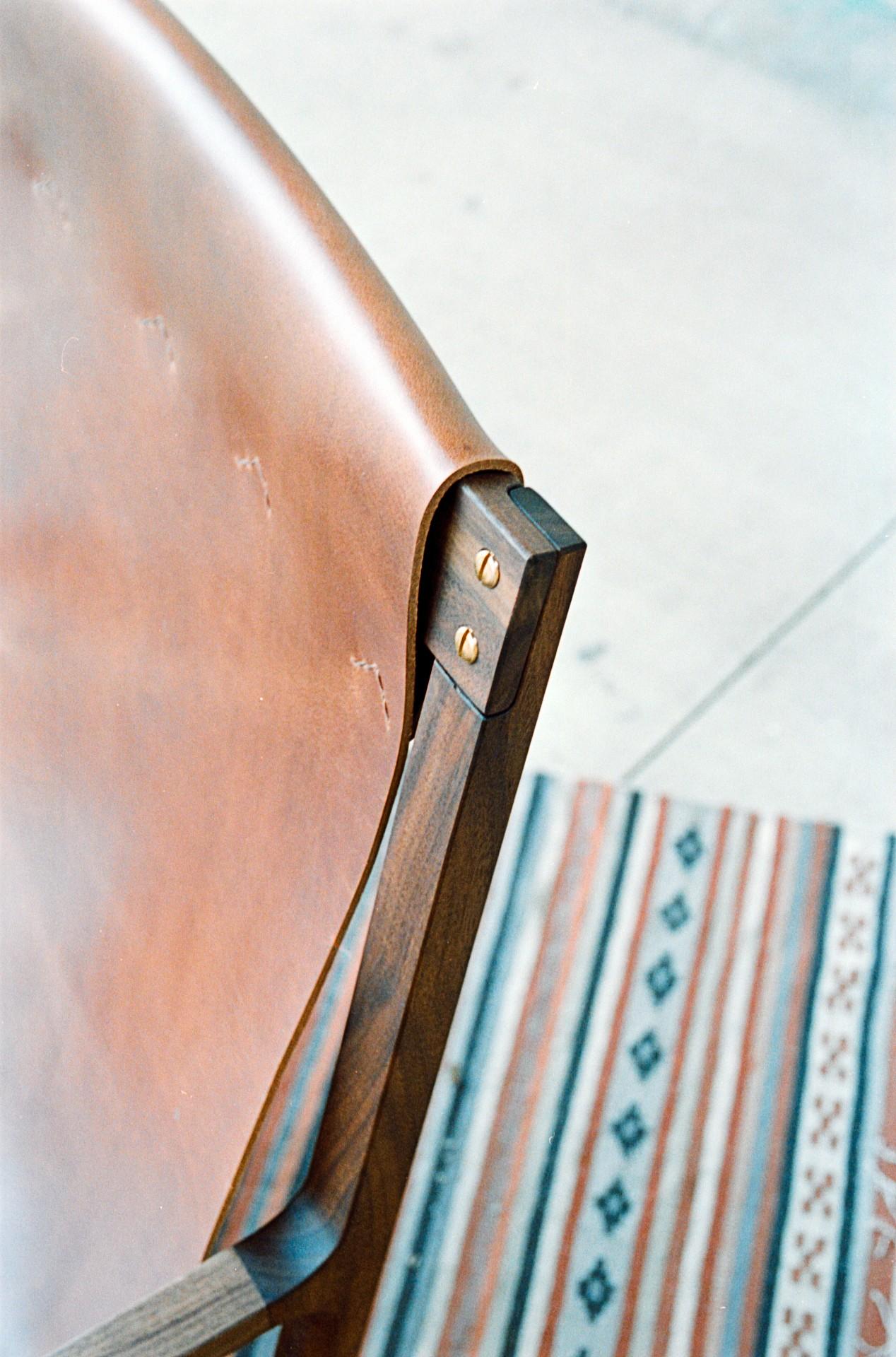 Estrada Lounge Chair in Black Walnut and Chestnut Leather For Sale at ...