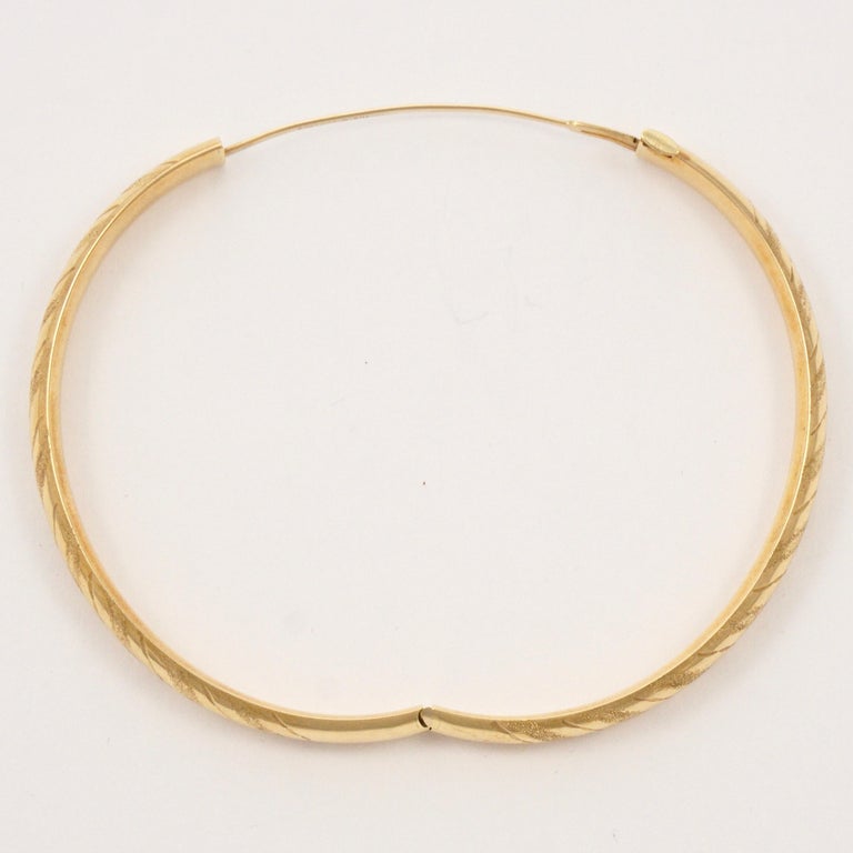 EternaGold 14K Gold Textured and Diamond Cut Design Bangle, Costa Rica ...