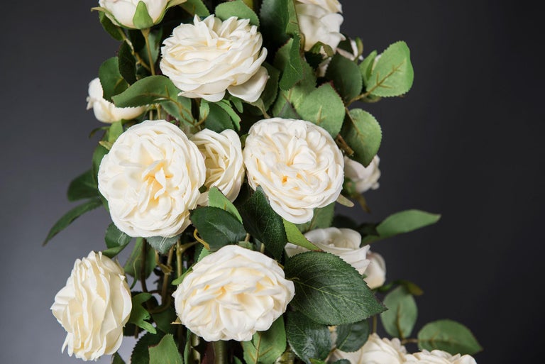 Eternity Penelope Column Roses Set Arrangement, Flowers, Italy For Sale ...