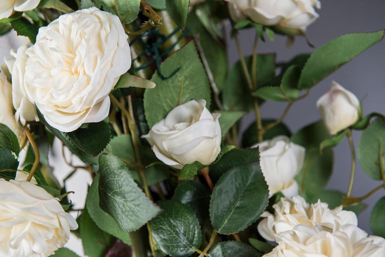 Eternity Penelope Column Roses Set Arrangement, Flowers, Italy For Sale ...