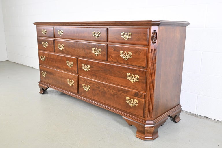 Ethan Allen Georgian Court Cherry Dresser For Sale at 1stDibs