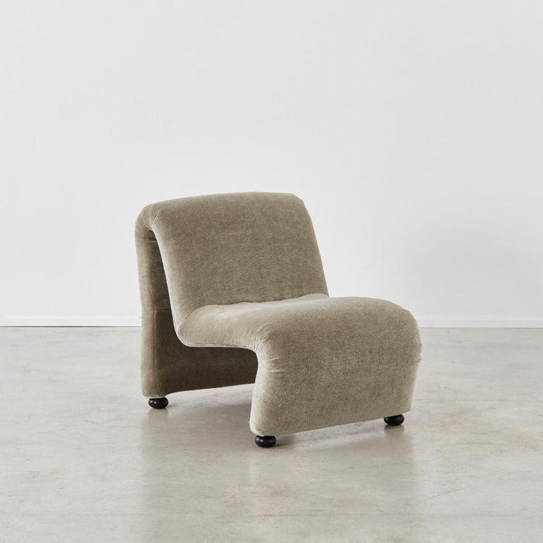 Étienne Fermigier Actual Wavy Lounge Chair, Actual Edition, 1972 at 1stDibs