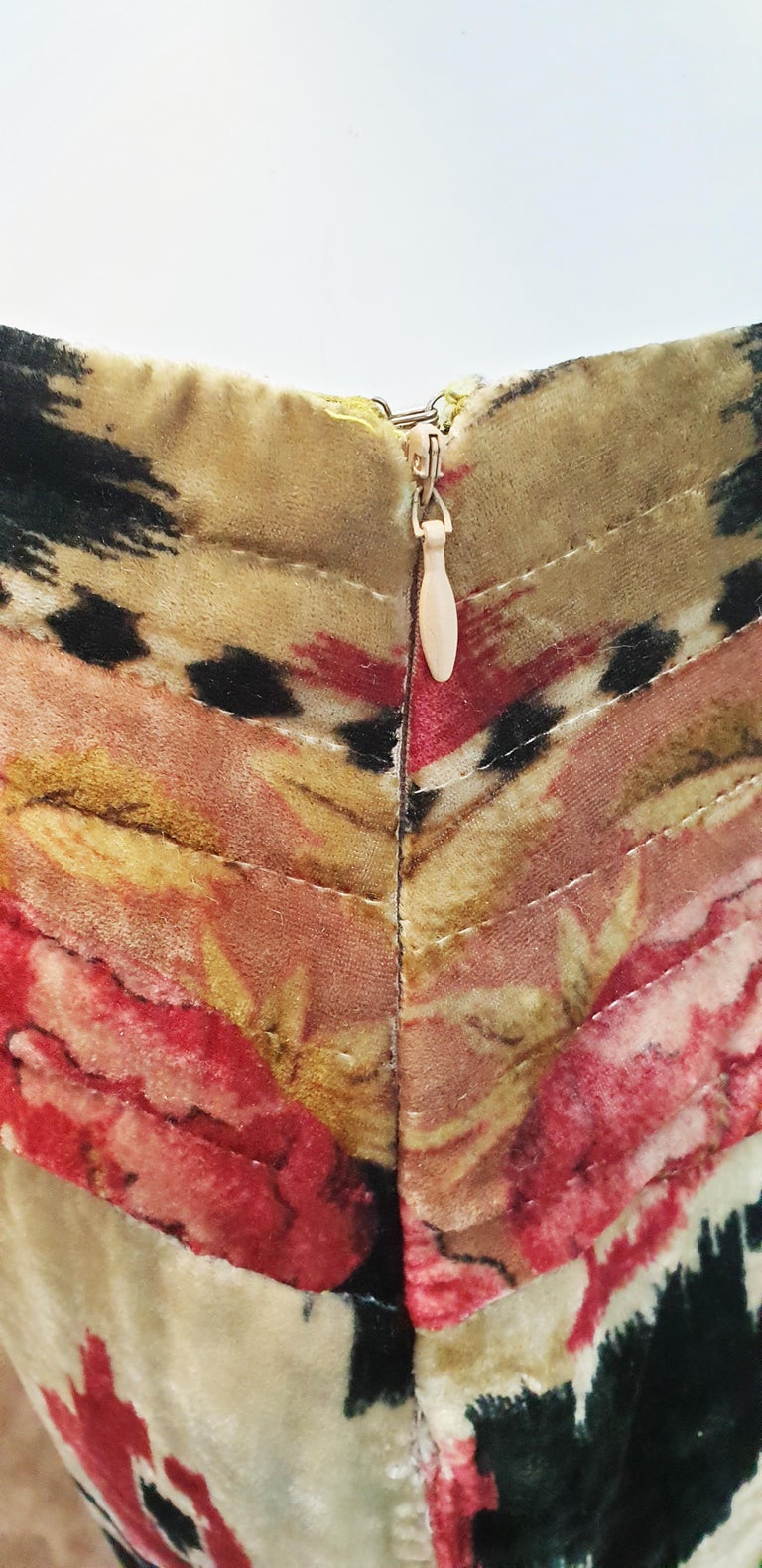 Etro Silk velvet skirt with green skirt linen in swirling paisley ...